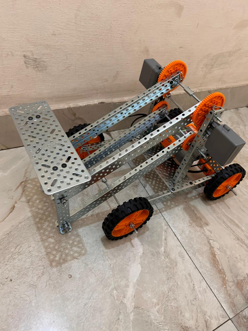 The Lifting Machine aka SKYRISE - Avishkaar Project